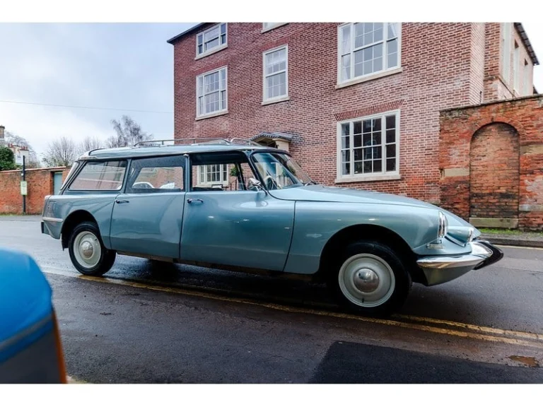 For Sale – 1964 Citroen DS Safari